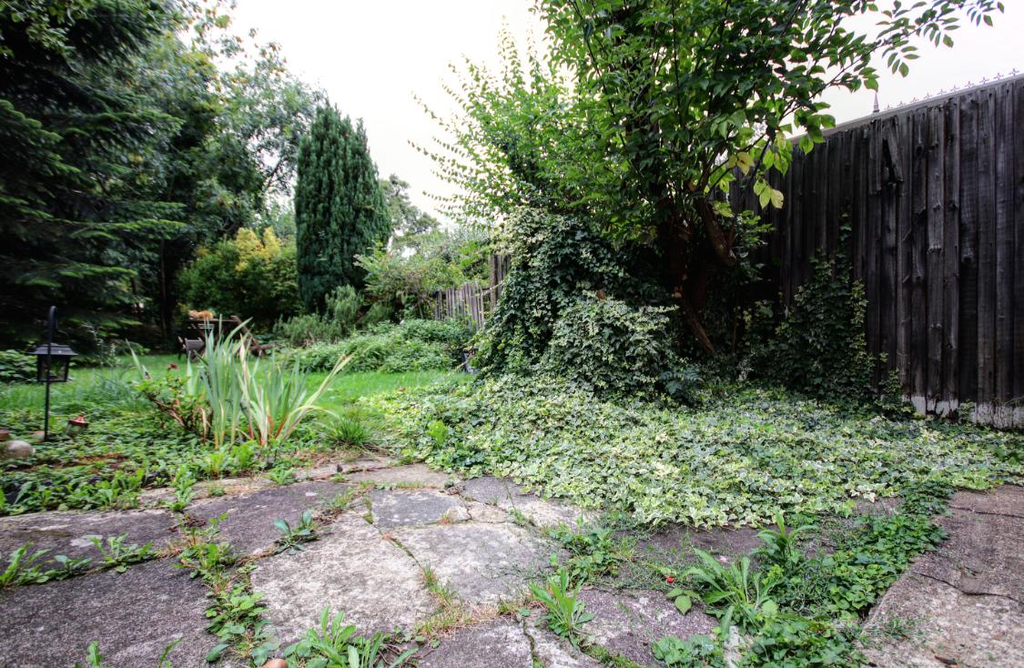 Queen Elizabeth Walk, London N16 - Hampshire Heights